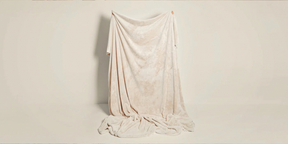 UnHide | Complete your comfort zone with the coziest essentials.