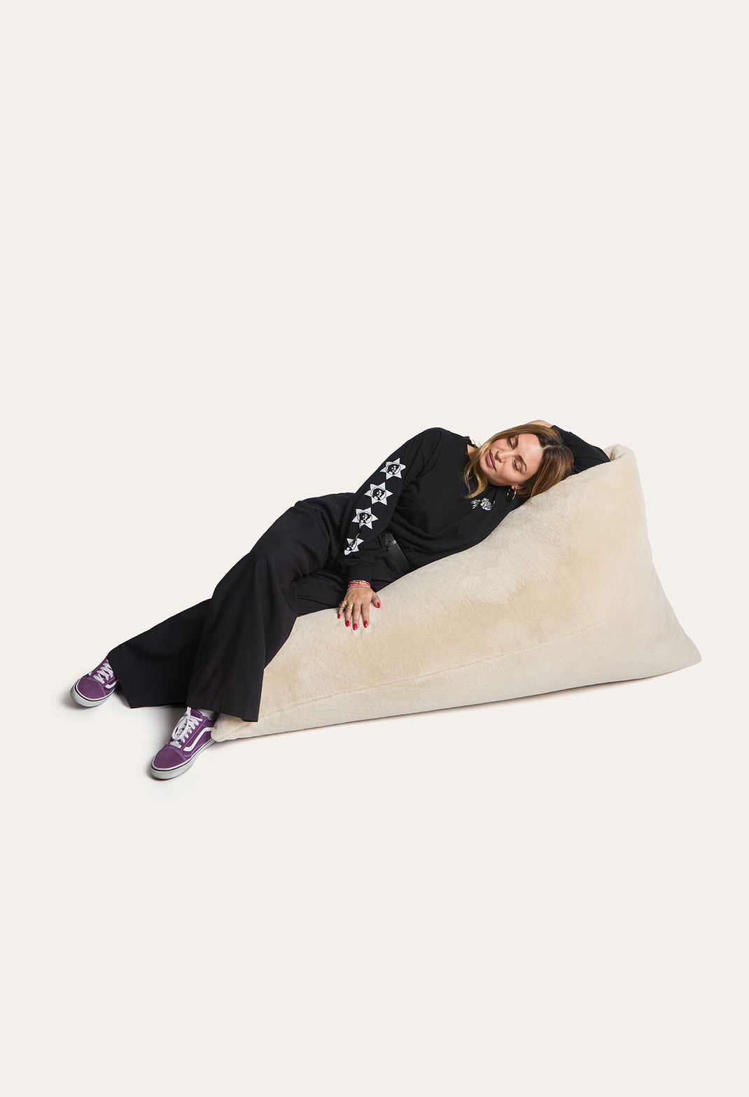 UnHide | Complete your comfort zone with the coziest essentials.